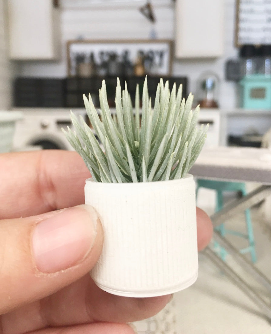 1:12 Scale | Miniature Farmhouse Stripe Large White Spike Plant ...