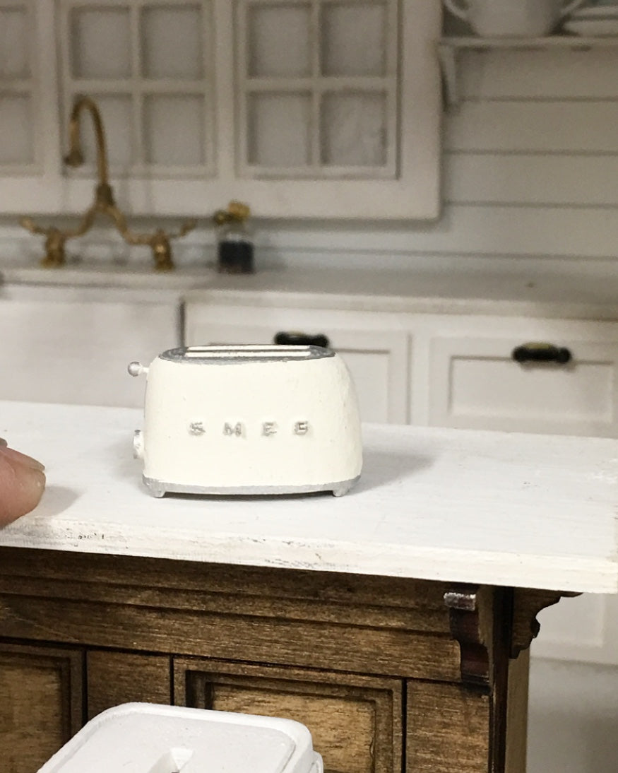 1:12 Scale | Miniature Farmhouse Smeg Toaster Ivory – MyMiniatureEmporium