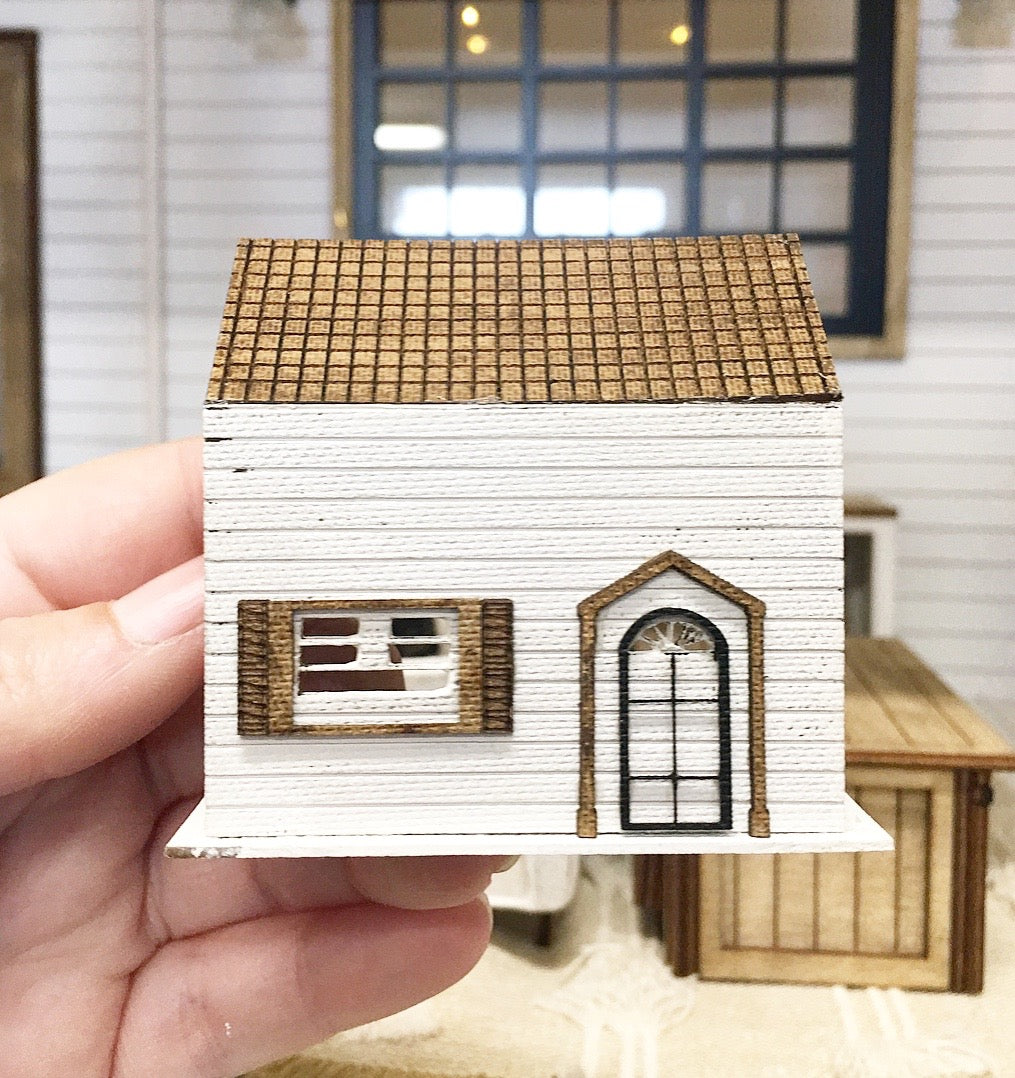 1:12 Scale | Miniature Farmhouse Mini Dollhouse – MyMiniatureEmporium