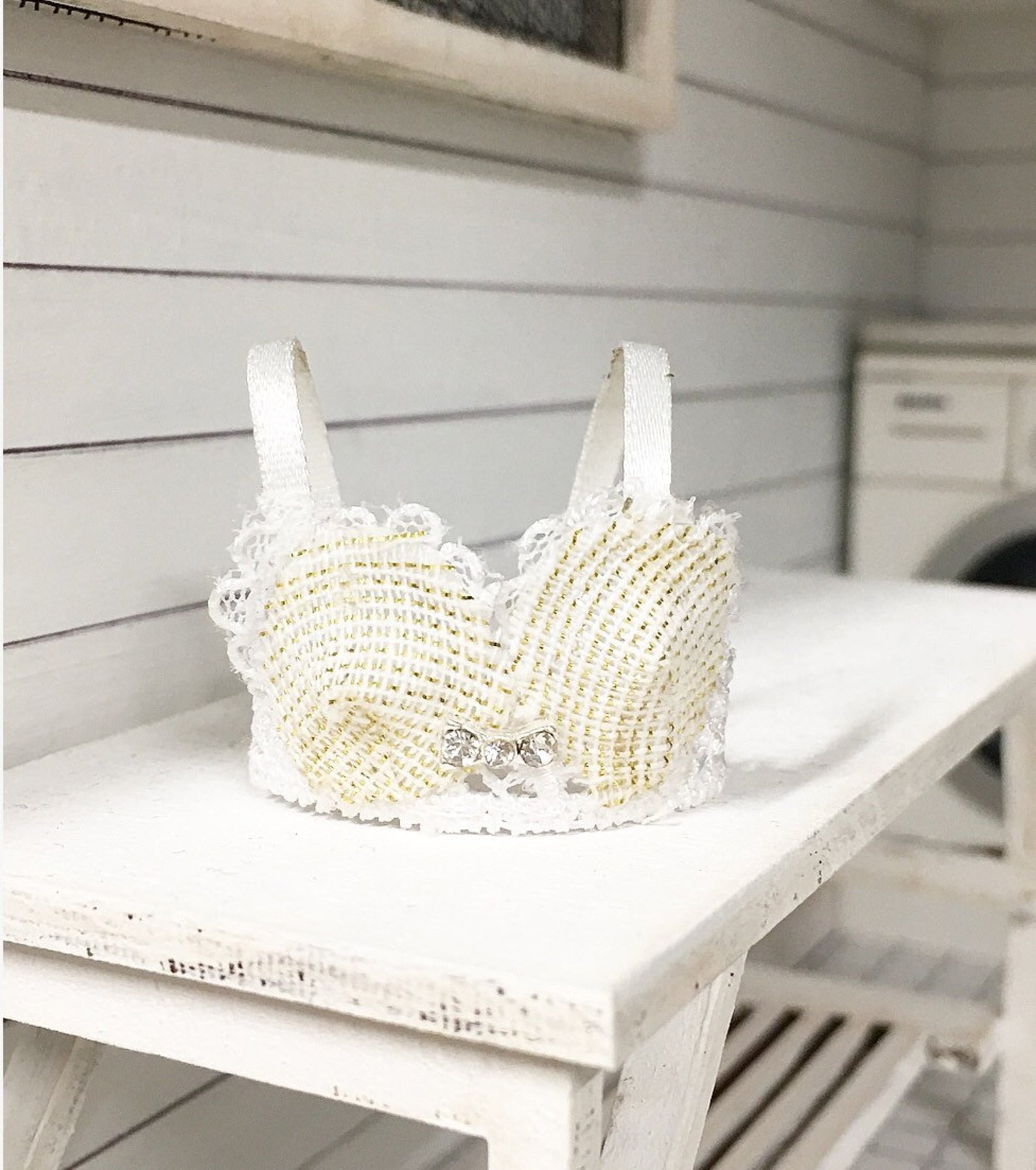 Miniature Dollhouse Bra Metallic Gold & White – MyMiniatureEmporium